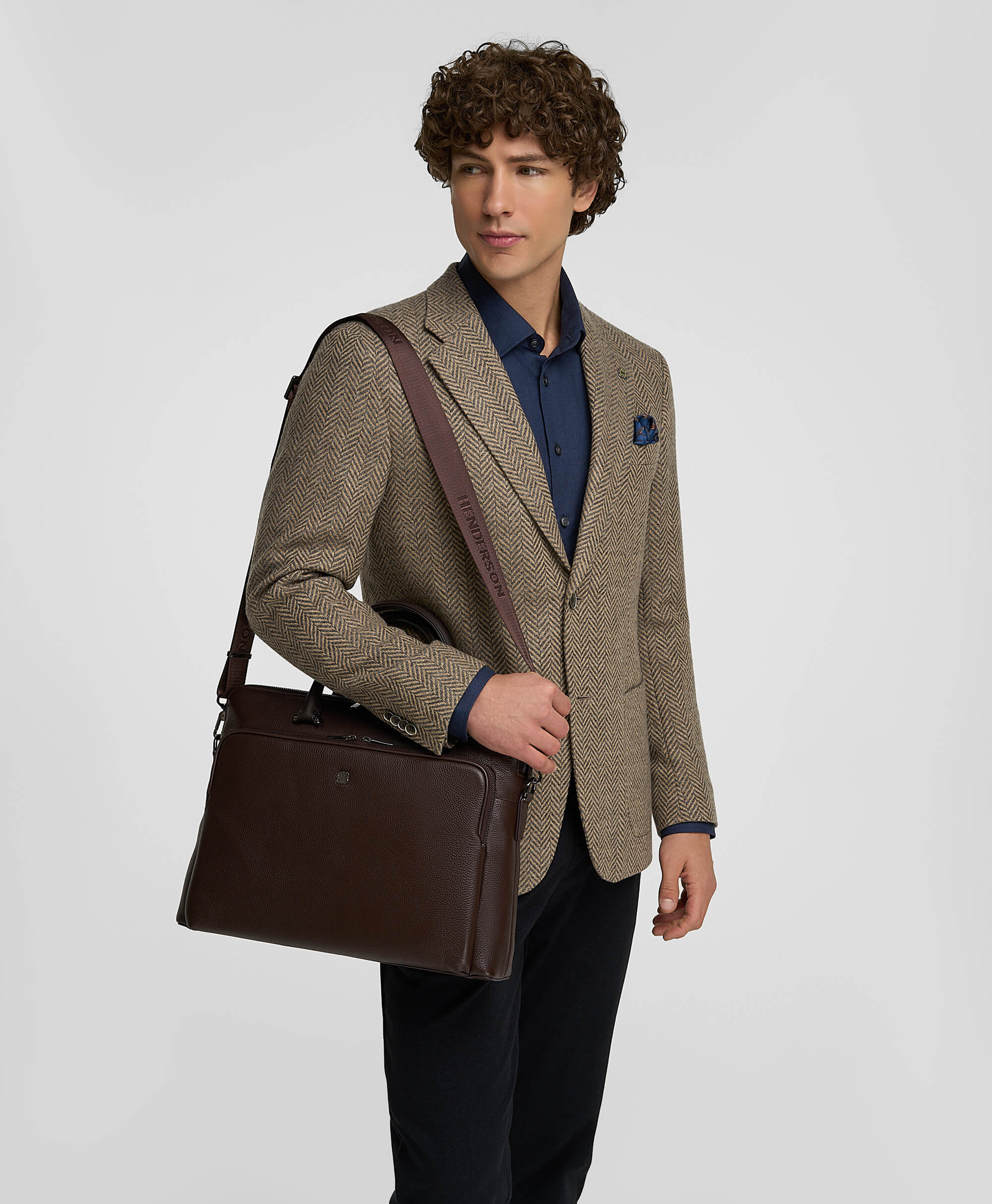 Портфель кожаный с RFID-защитой BG-0667 BROWN- купить в HENDERSON.RU ...